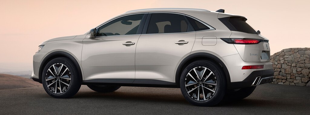 Кросовер DS 7: вишуканий та потужний SUV | DS Automobiles в Україні